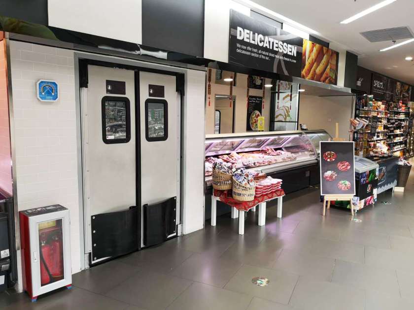 Best Retail Traffic Doors & Impact Door Products - Ontario Commercial ...